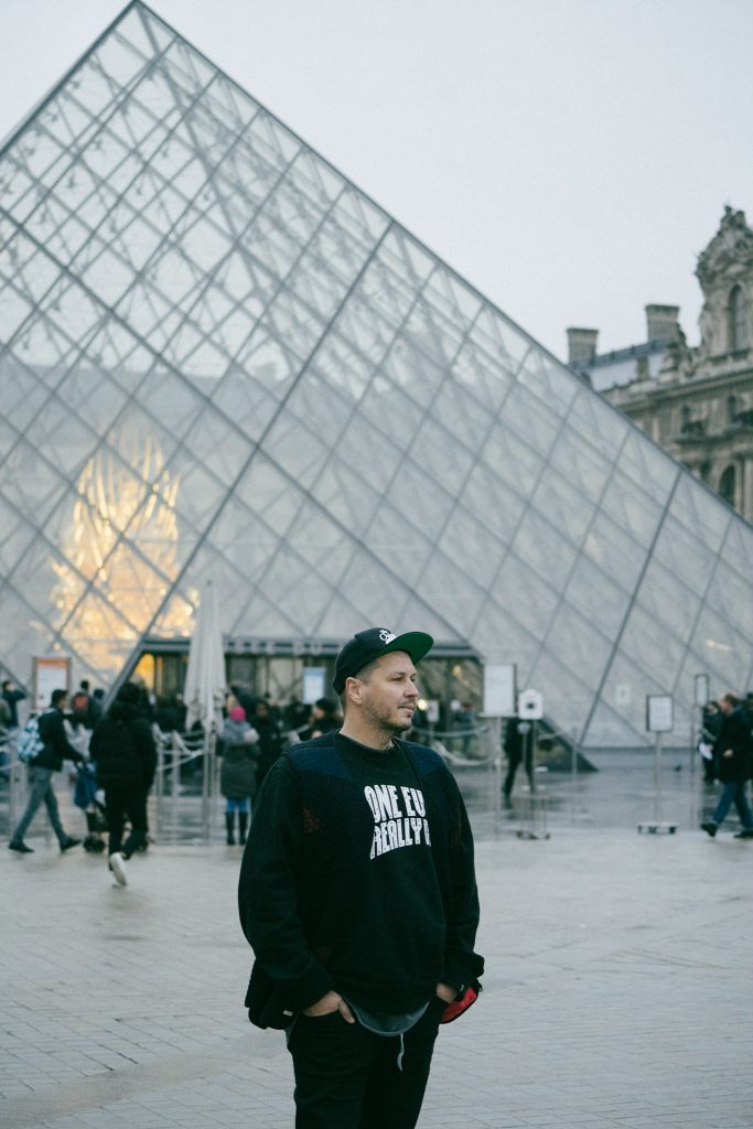 MAEKAN & BYBORRE — Redefining Comfort: Denis Dekovic - MAEKAN