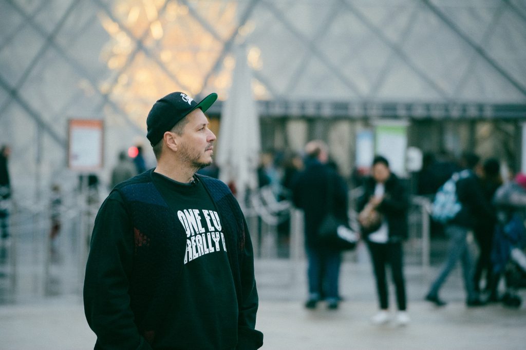 MAEKAN & BYBORRE — Redefining Comfort: Denis Dekovic - MAEKAN